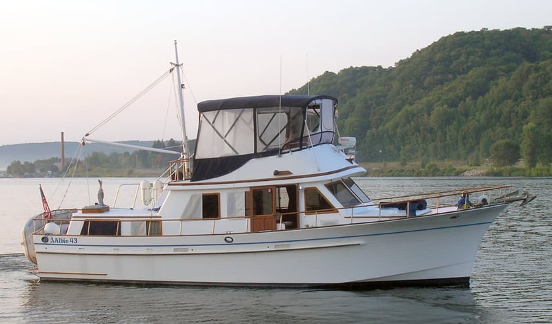 Albin 43 Trawler (1979–90) | HMY Yachts